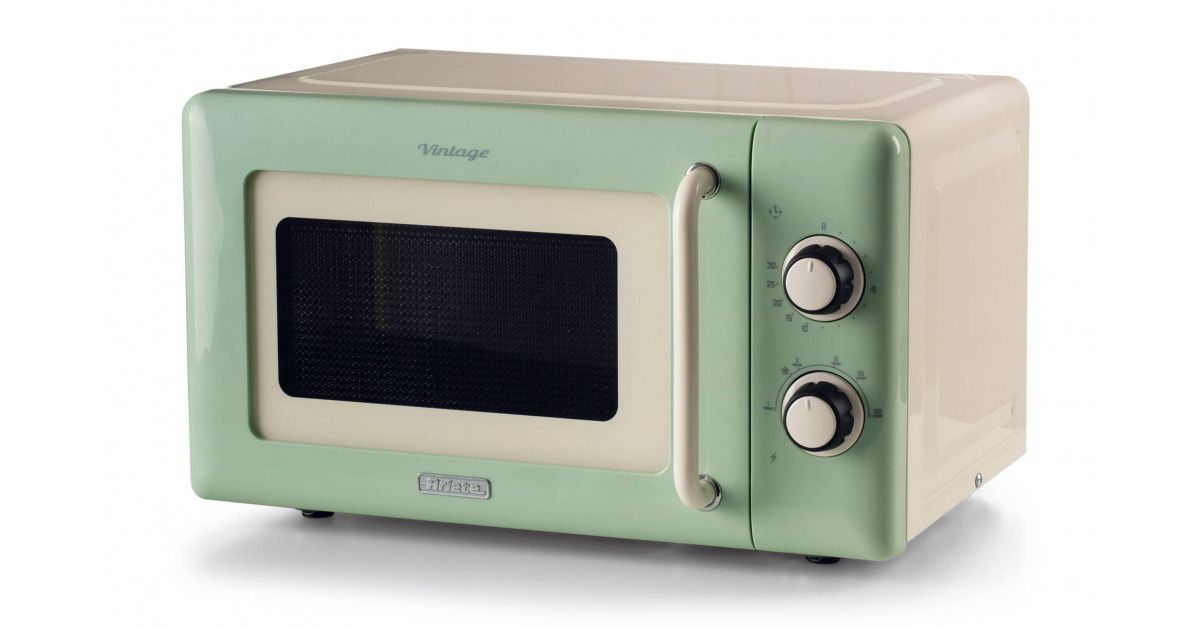 green microwave set